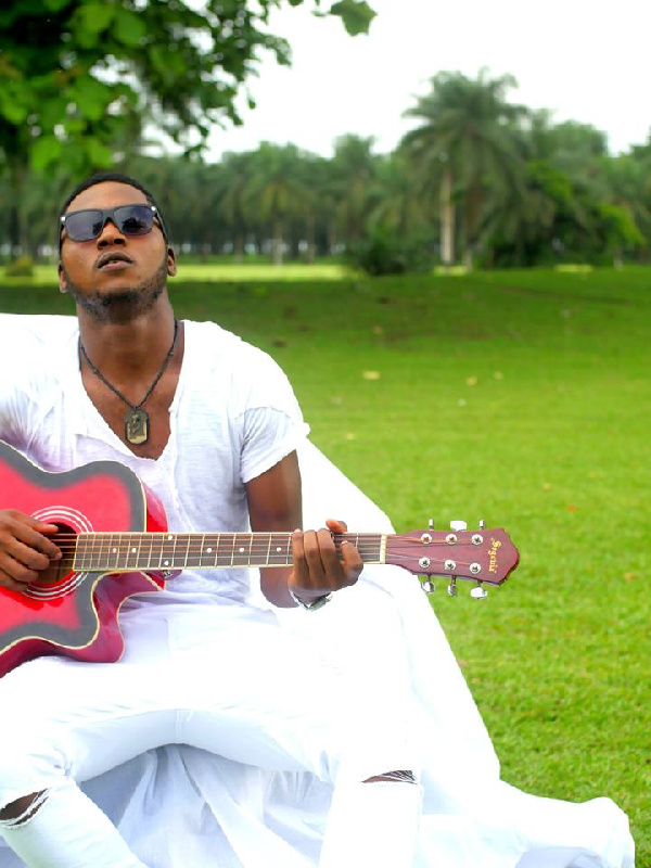 Eddy dévoile "Mbindi-Mbindi", découvrez